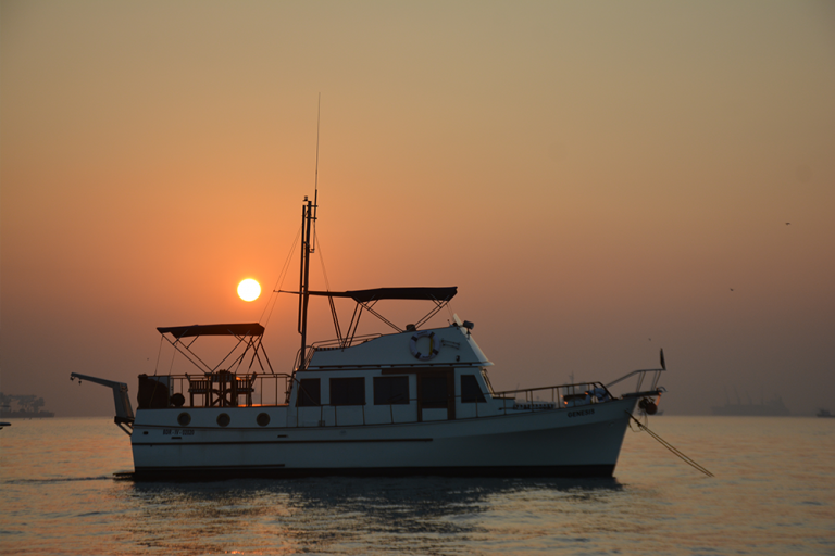 42 Feet Motor Yacht - West Coast Marine